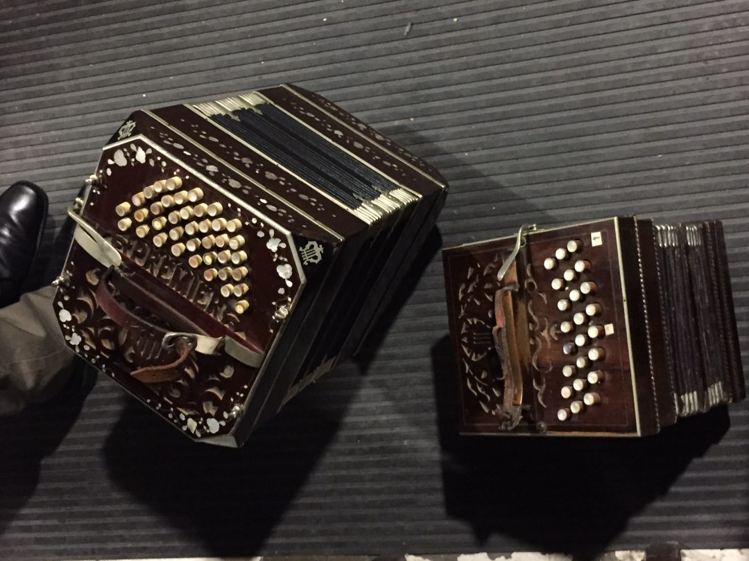 Le bandonéon : L'âme du tango - Bustelo Tango - Cours de Tango argentin ...