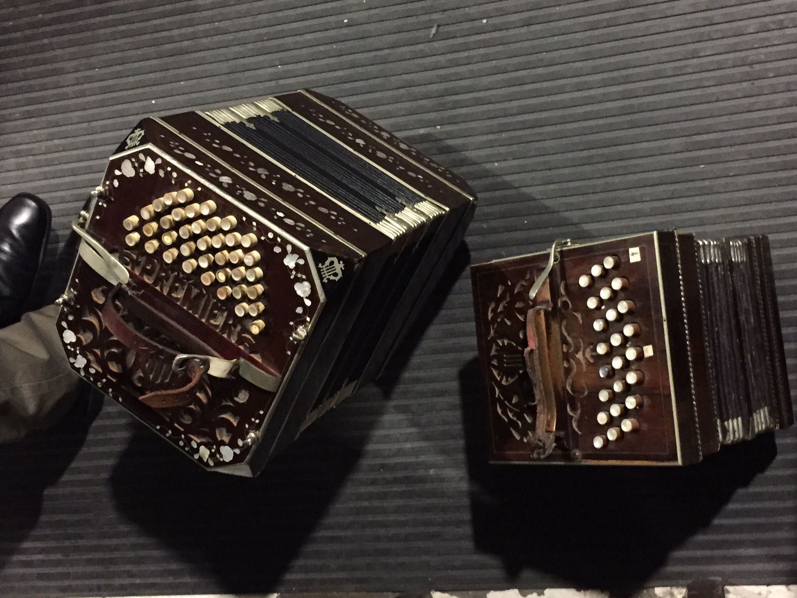 Le bandonéon : L'âme du tango - Bustelo Tango - Cours de Tango argentin ...